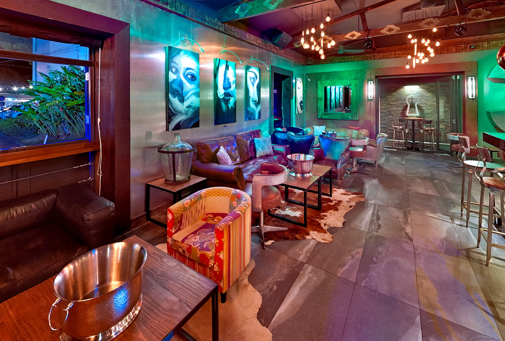 RED DOOR LOUNGE - Michael Gomes Architecture Inc.
